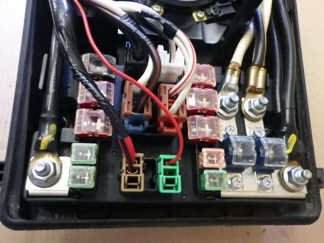 Yahoo!オークション - r413-68 日産 UD トラックス クオン ヒューズボ...