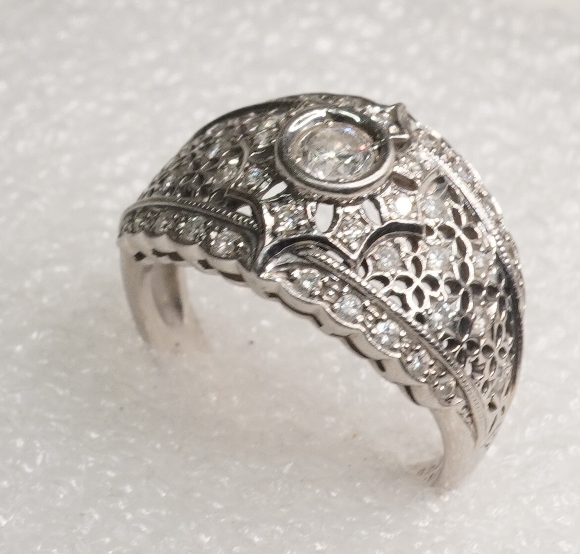 Yahoo!オークション - ダイヤ 0.66ct 14.5号 pt900 大網てんとう虫 D90...