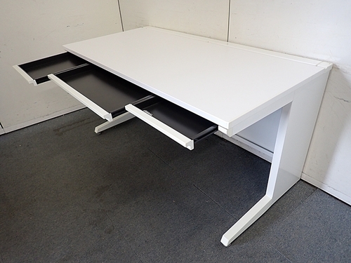 Yahoo!オークション - ②オカムラ 147平机 アドバンス 13-0655