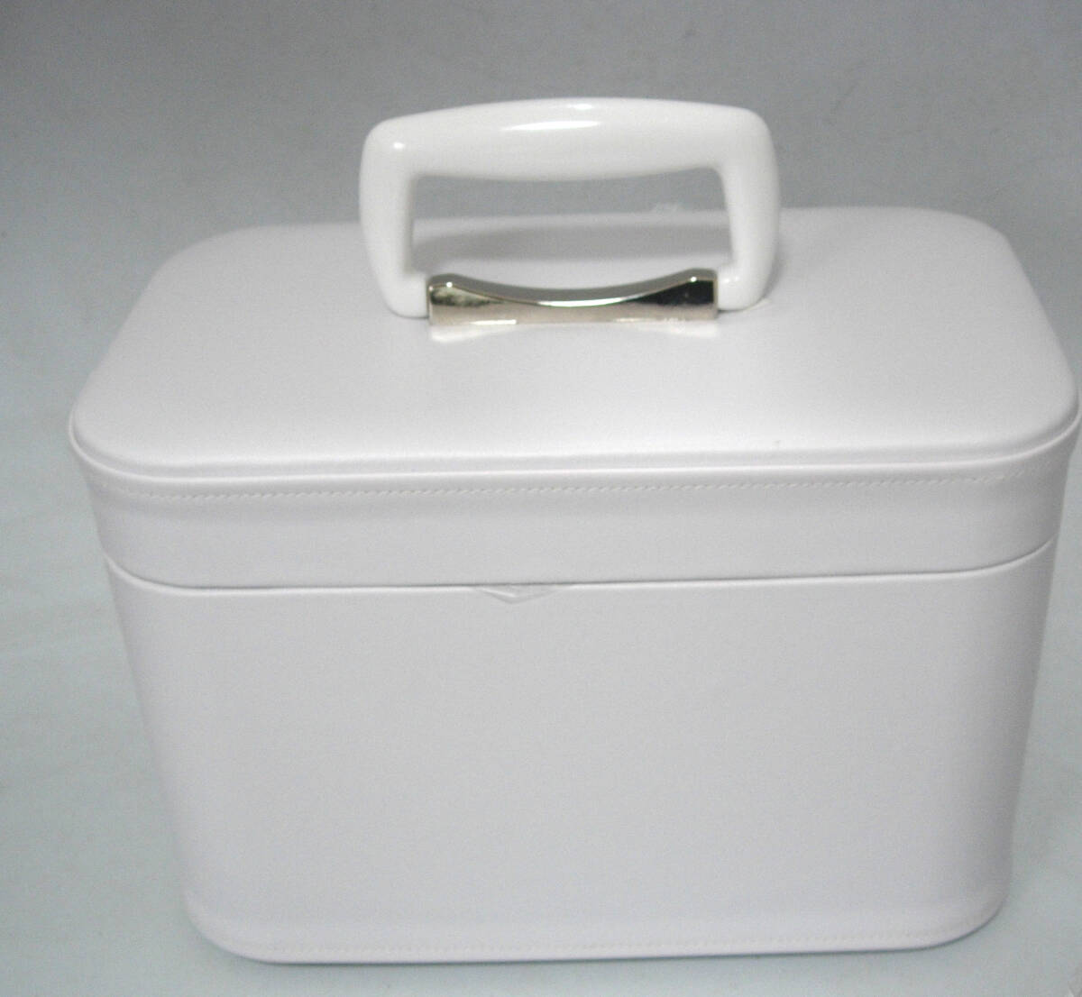 Yahoo!オークション - メイクボックス コスメボックス 新品未使用 ホワ...