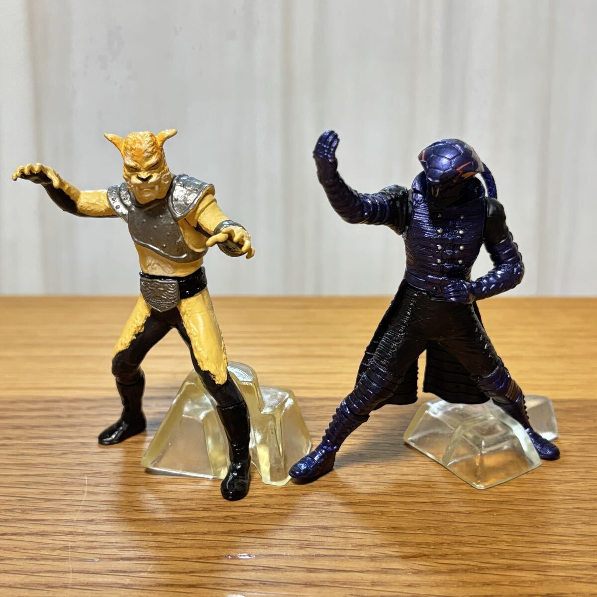 Yahoo!オークション - BANDAI 仮面ライダー カブト ZECT vs NEO ZECT ...