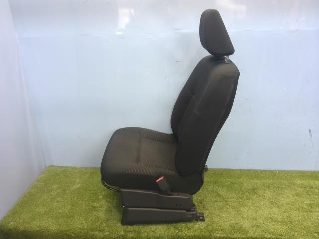 Yahoo!オークション - ルーミー DBA-M900A ドライバーシート X S B82