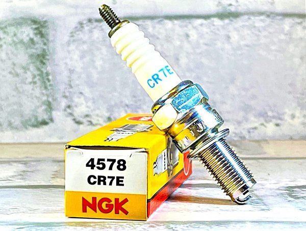 Yahoo!オークション - NGK CR7E (4578) 新品 送料込 ヤマハ シグナスX ...