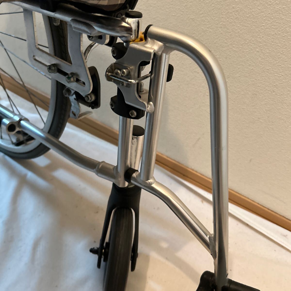 Yahoo!オークション - 【MiKi製】wheel chair SKT-4 自走式車椅子 軽量...