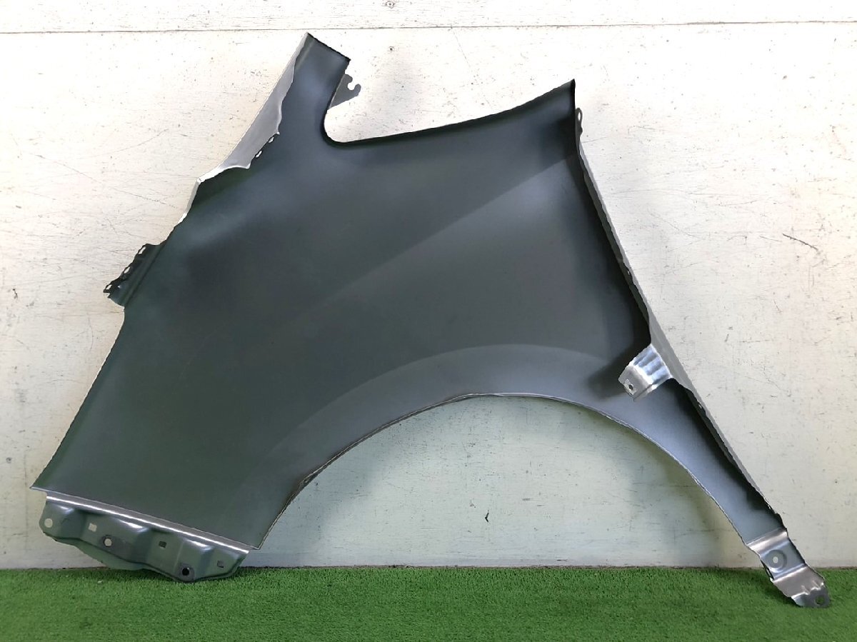 Yahoo!オークション - 81664 ZRR80/ZRR85/ZWR80 ノア G.X/エスクァイア...