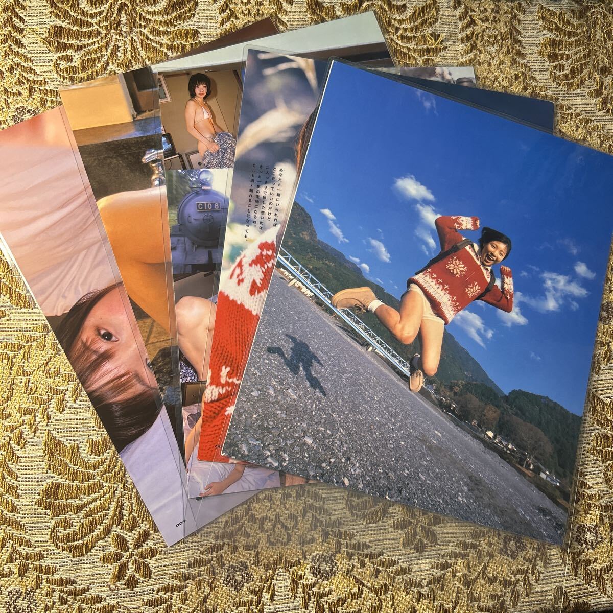 Yahoo!オークション - 《厚手ラミネート加工》豊谷小百合 グラビア 切...