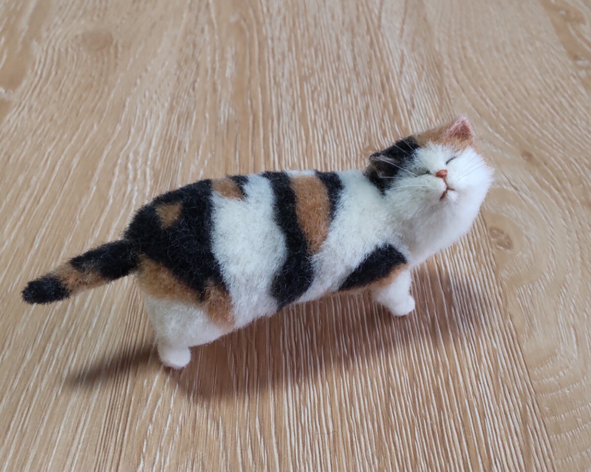 Yahoo!オークション - obu ハンドメイド 羊毛フェルト 猫 和猫 ねこ ...