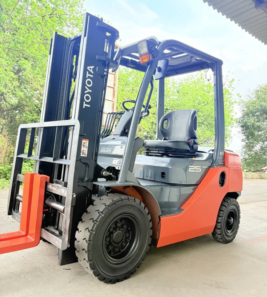 Yahoo!オークション - トヨタフォークリフト 02-8FD25 ディーゼル フォ...