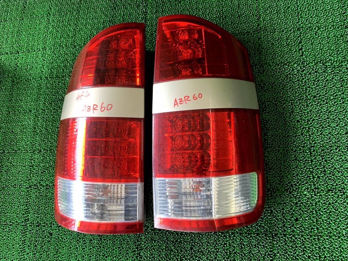 Yahoo!オークション - 即決値段 動作OK トヨタ ノア AZR60 AZR65 テー...