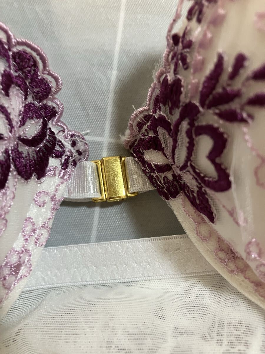 Yahoo!オークション - C80L 花柄刺繍×レースのブラ＆ショーツセット ...