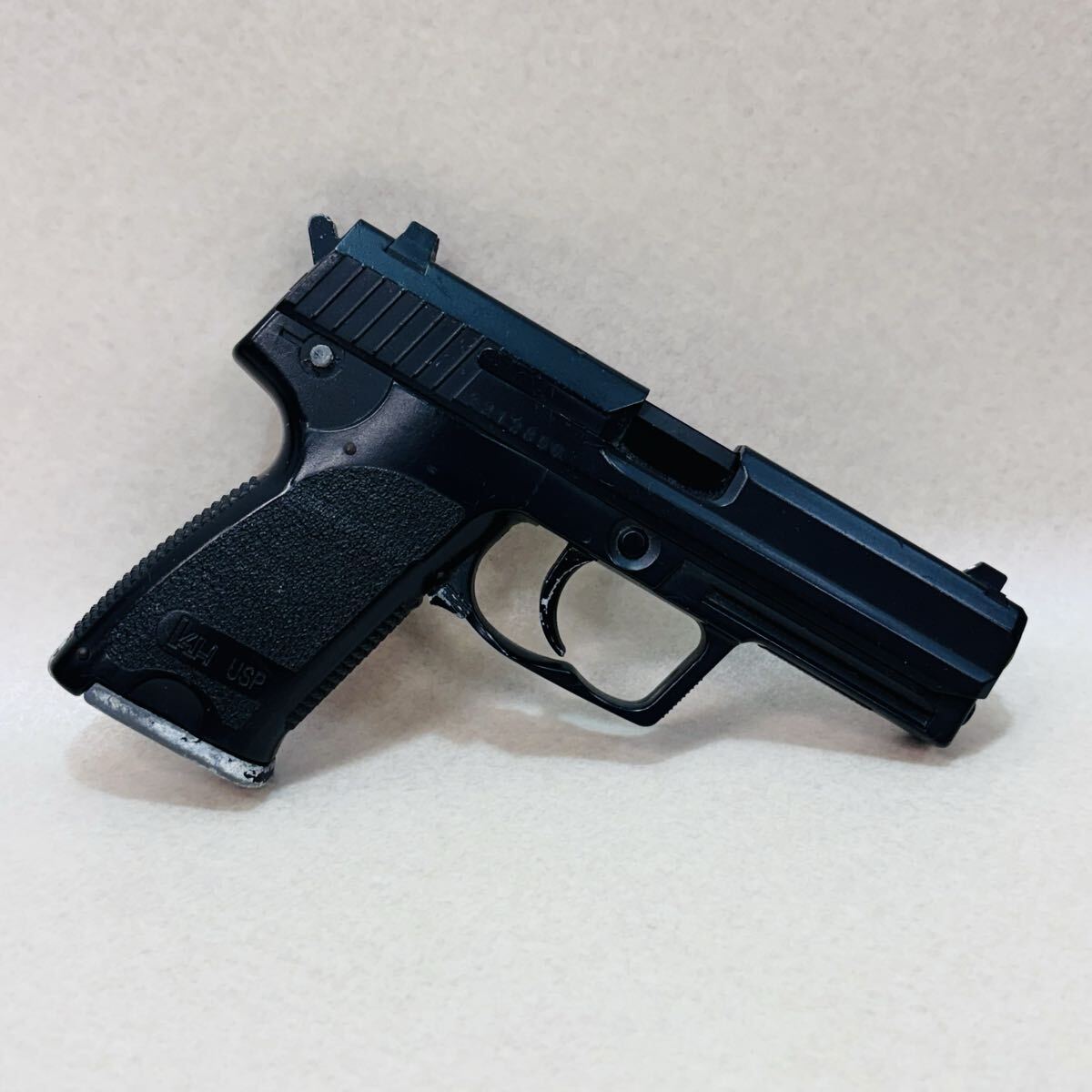 Yahoo!オークション - H2419 中古品 KHC ASGK KH USP 9×19 固定スライ...