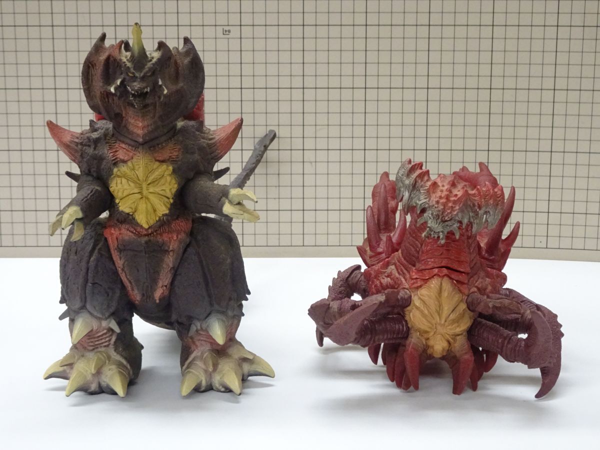 Yahoo!オークション - #k38【梱80】バンダイ デストロイア 完全体 集合...