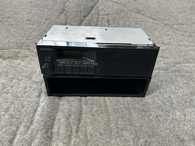 Yahoo!オークション - ダイハツ純正 スピーカー一体型AMFMラジオ S2...