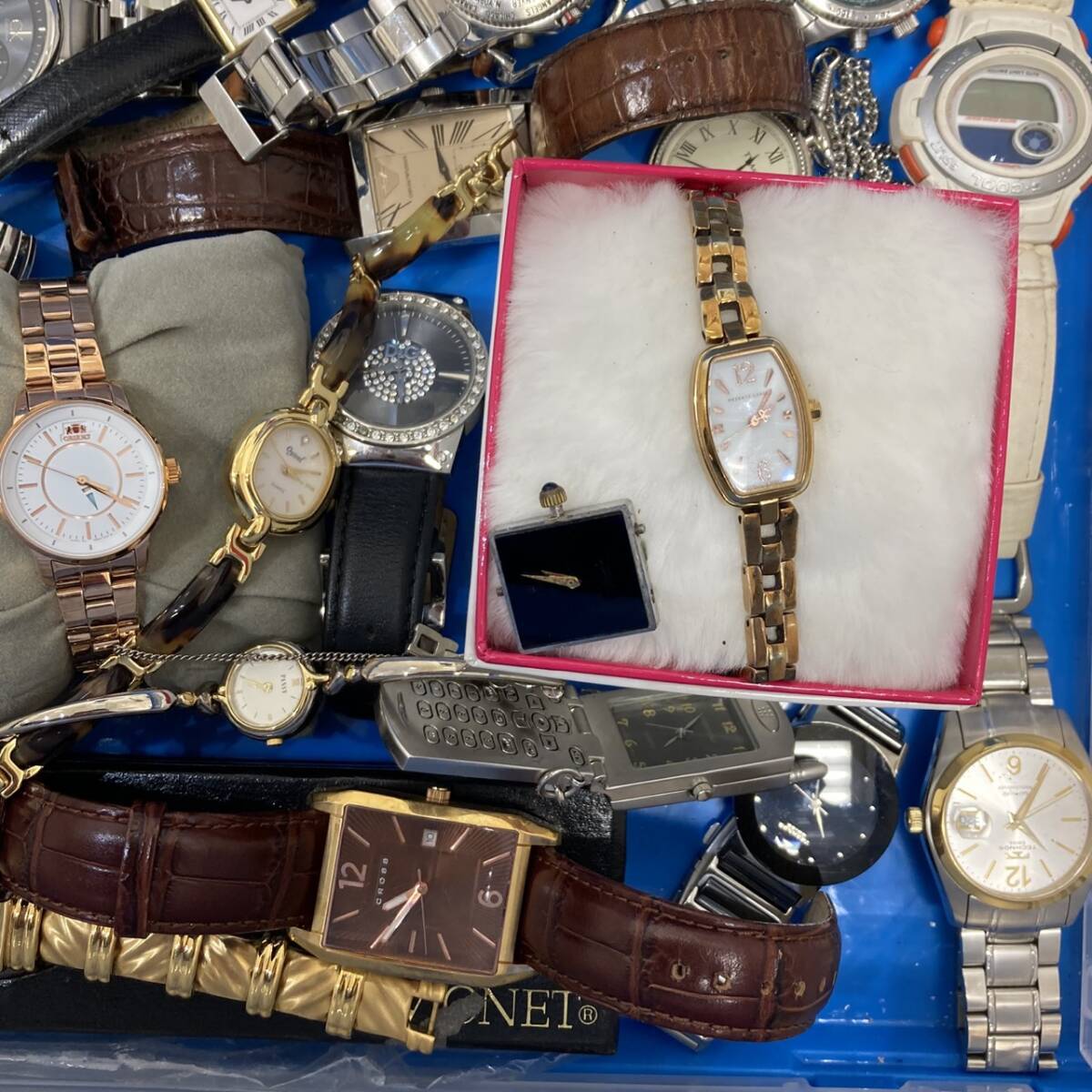 時計まとめ 約60本 約3.38kg SEIKO セイコー エンポリオアルマーニ D&G ALBA CASIO カシオ CK カルバンクライン 腕時計 大量(中古)のオークション落札情報