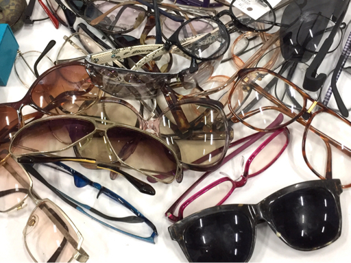 Yahoo!オークション - フェンディ MOD.SL 7468 58 COL.F90 サングラス ...