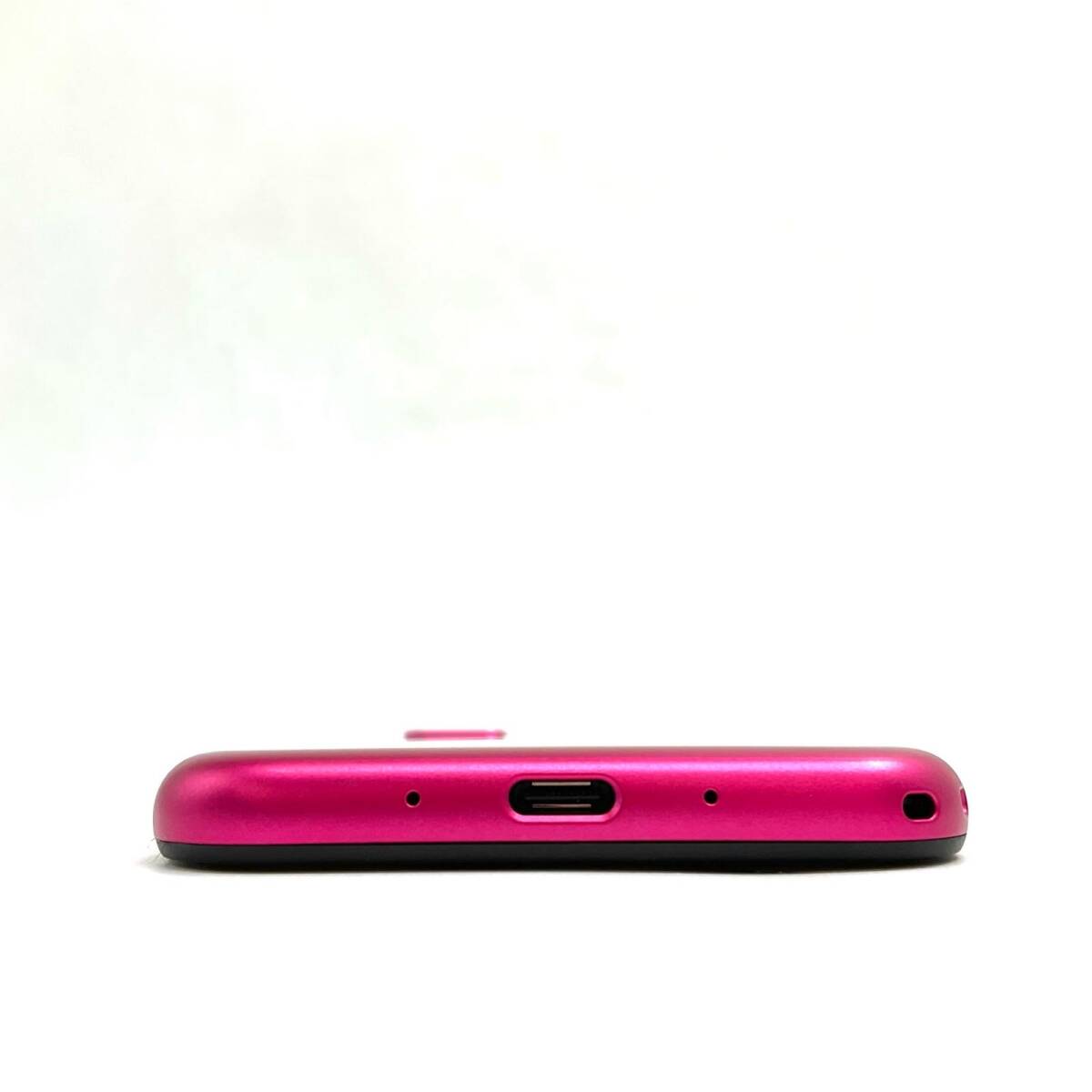 Yahoo!オークション - 京セラ かんたんスマホ 3 64GB マゼンタ Softban...