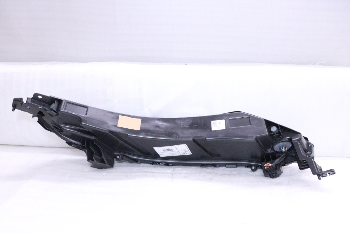 Yahoo!オークション - 58-2040 美品 LED GN0W アウトランダーPHEV 左イ...