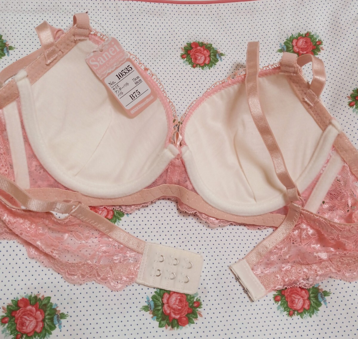 Yahoo!オークション - 【Sanei】 B75ブラ＆ショ―ツ Mサイズ 新品タグ...