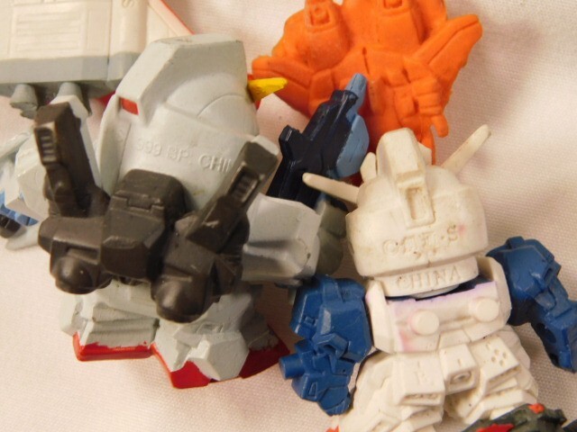 Yahoo!オークション - m557 ガンダム/ガン消し ミニサイズ・フィギュア...