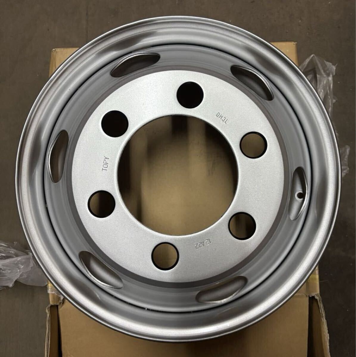 Yahoo!オークション - 日野純正 ホイール TOPY 6穴 J17.5×6.00 DOT TO...