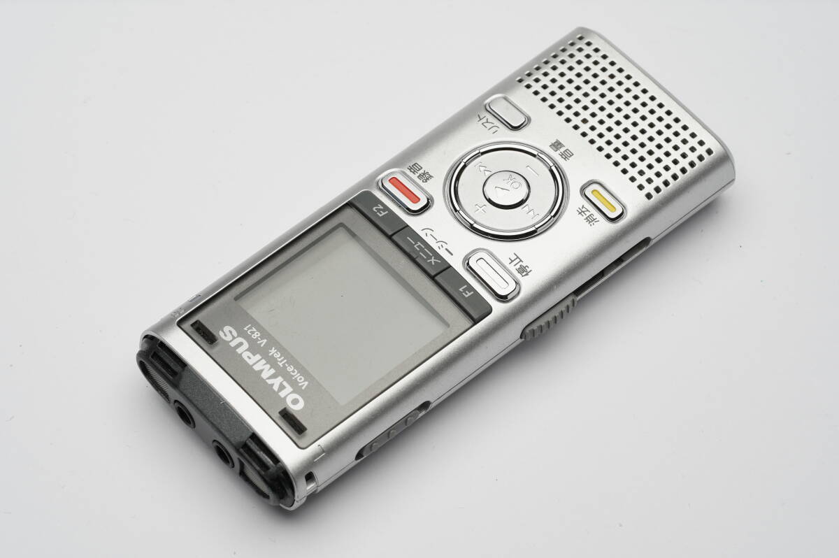 Yahoo!オークション - OLYMPUS V-821 シルバー Voice-Trek ICレコーダ...
