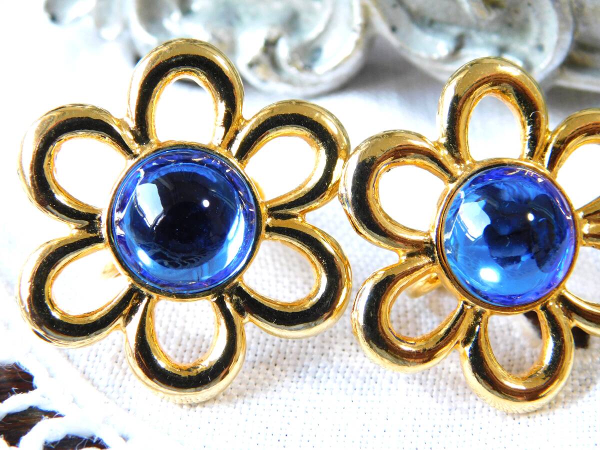 Yahoo!オークション - ブルーカボションのヴィンテージイヤリング Teas...