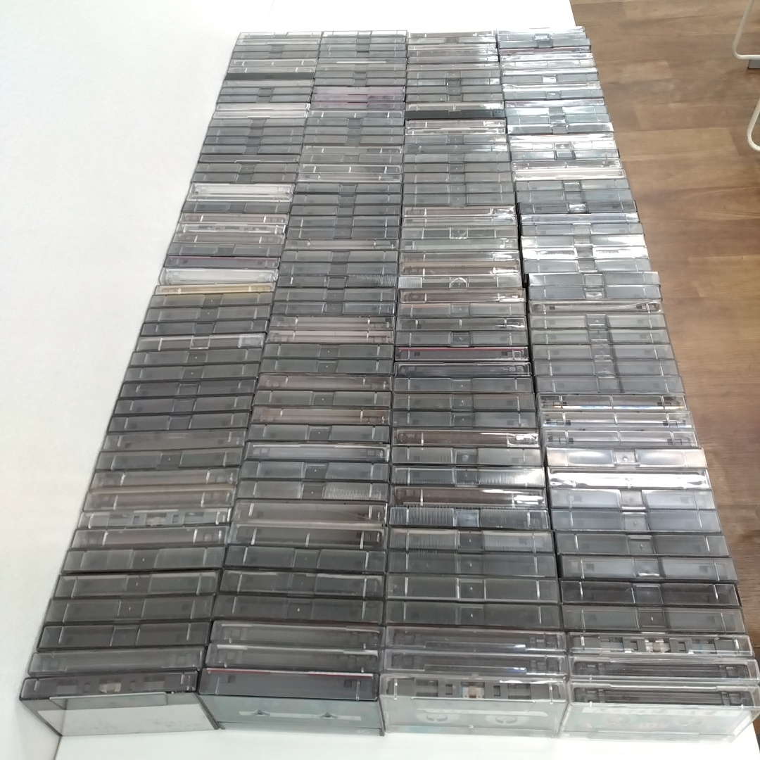 ZLQBM 若 カセットテープ 約200本 まとめ(記録媒体)｜売買されたオークション情報、yahooの商品情報をアーカイブ公開 - オークファン（aucfan.com）