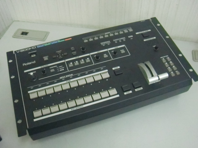 Yahoo!オークション - ローランド/Roland マルチフォーマットビデオス...