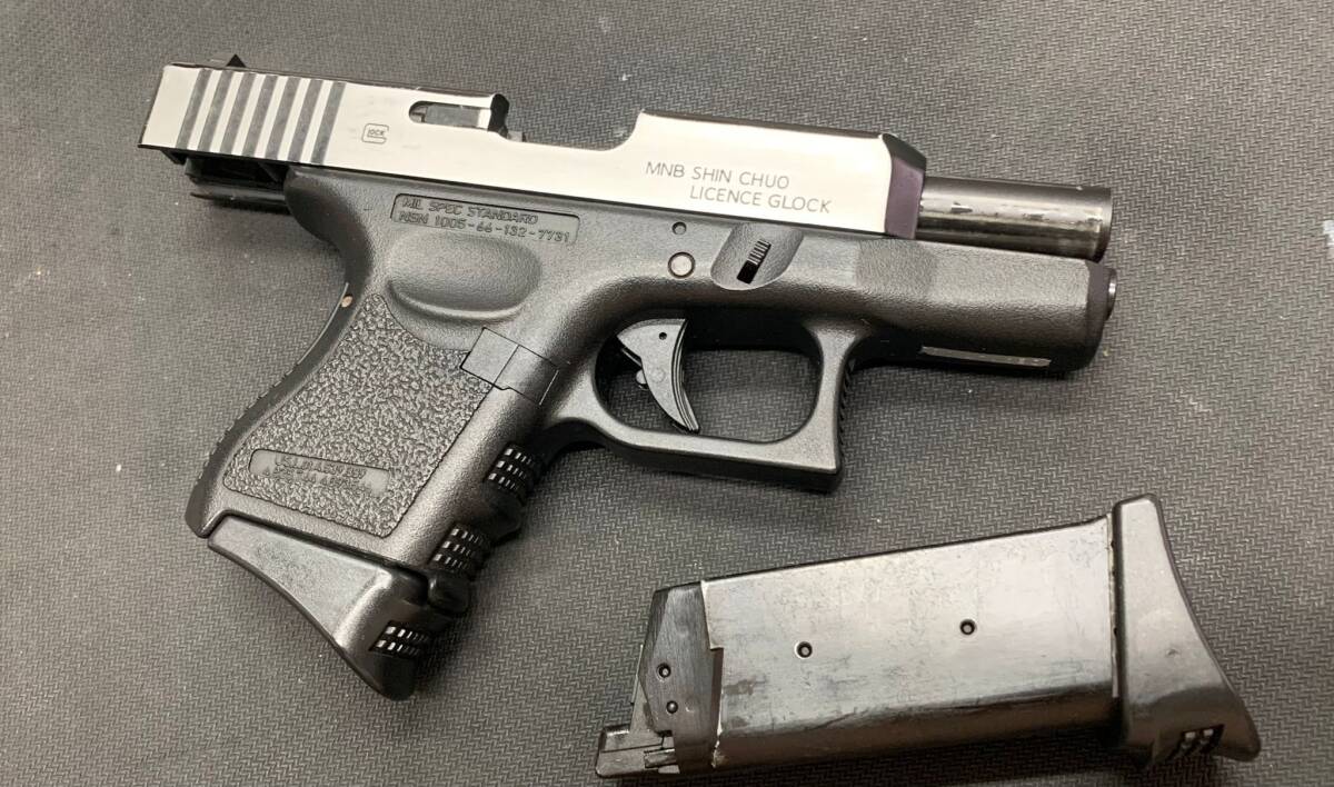 Yahoo!オークション - 【稀少 美品】[KWA KSC] G26C スライドヘヴィウ...