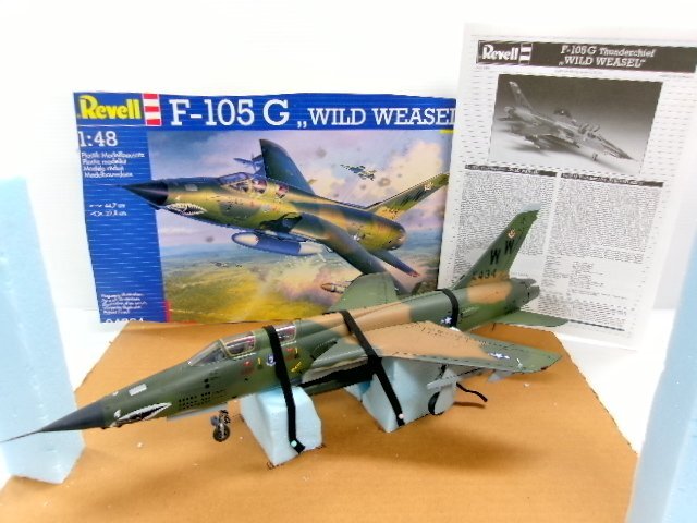 Yahoo!オークション - 同梱・まとめ取引不可 レベル 1/48 F-105G サン...