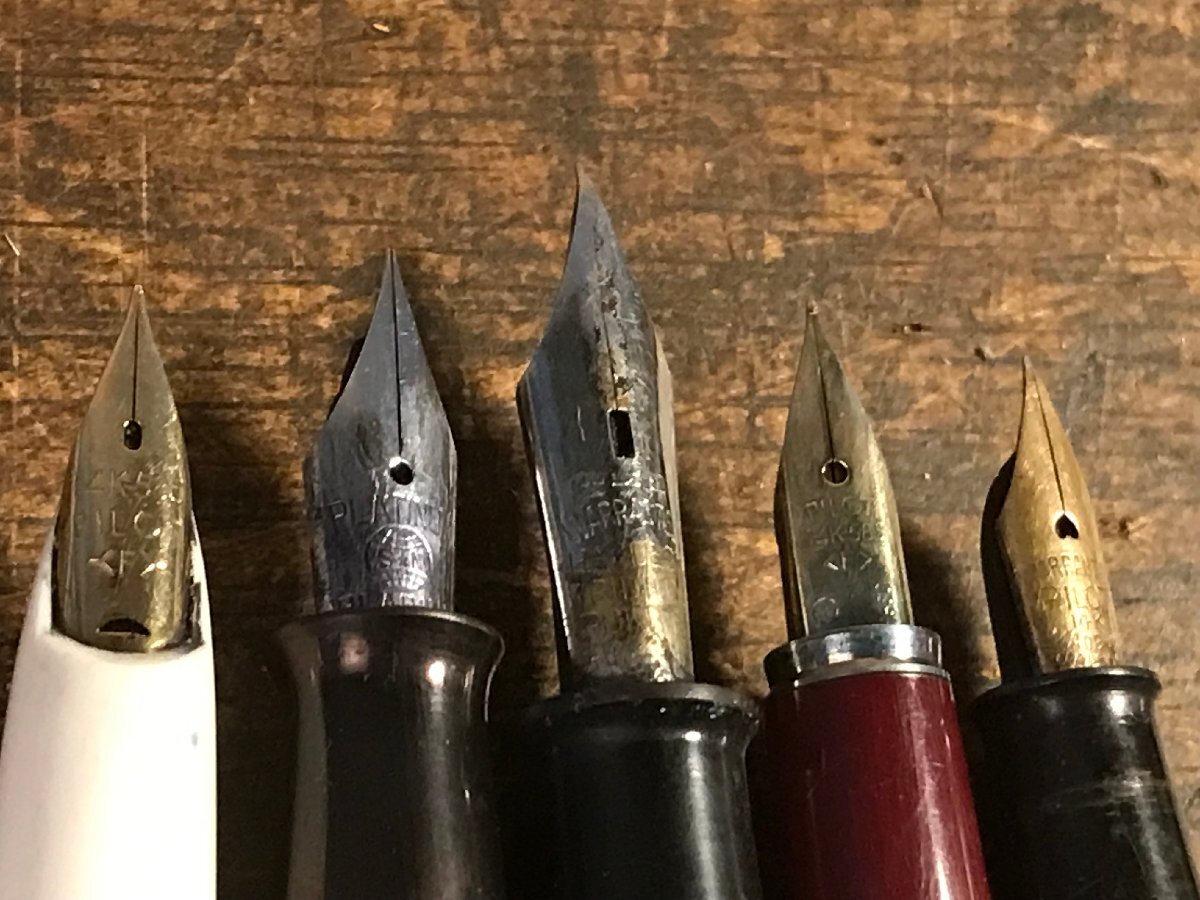 Yahoo!オークション - AB-0129 送料込 PILOT MORISON 日刊スポーツ新聞...