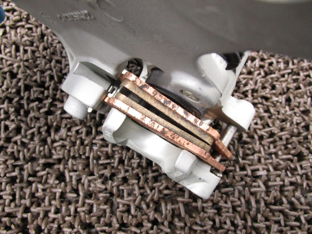 Yahoo!オークション - KTM 640LC4 アドベンチャー リアキャリパー マス...