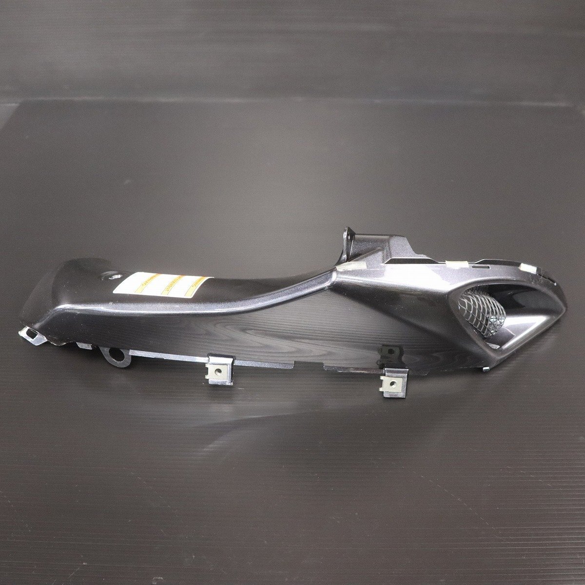 【樂淘letao】日本代購代標第一品牌－激安！GSX-R1000純正アッパーカウルサイドパネル/右側！K5～K6/2005～2006