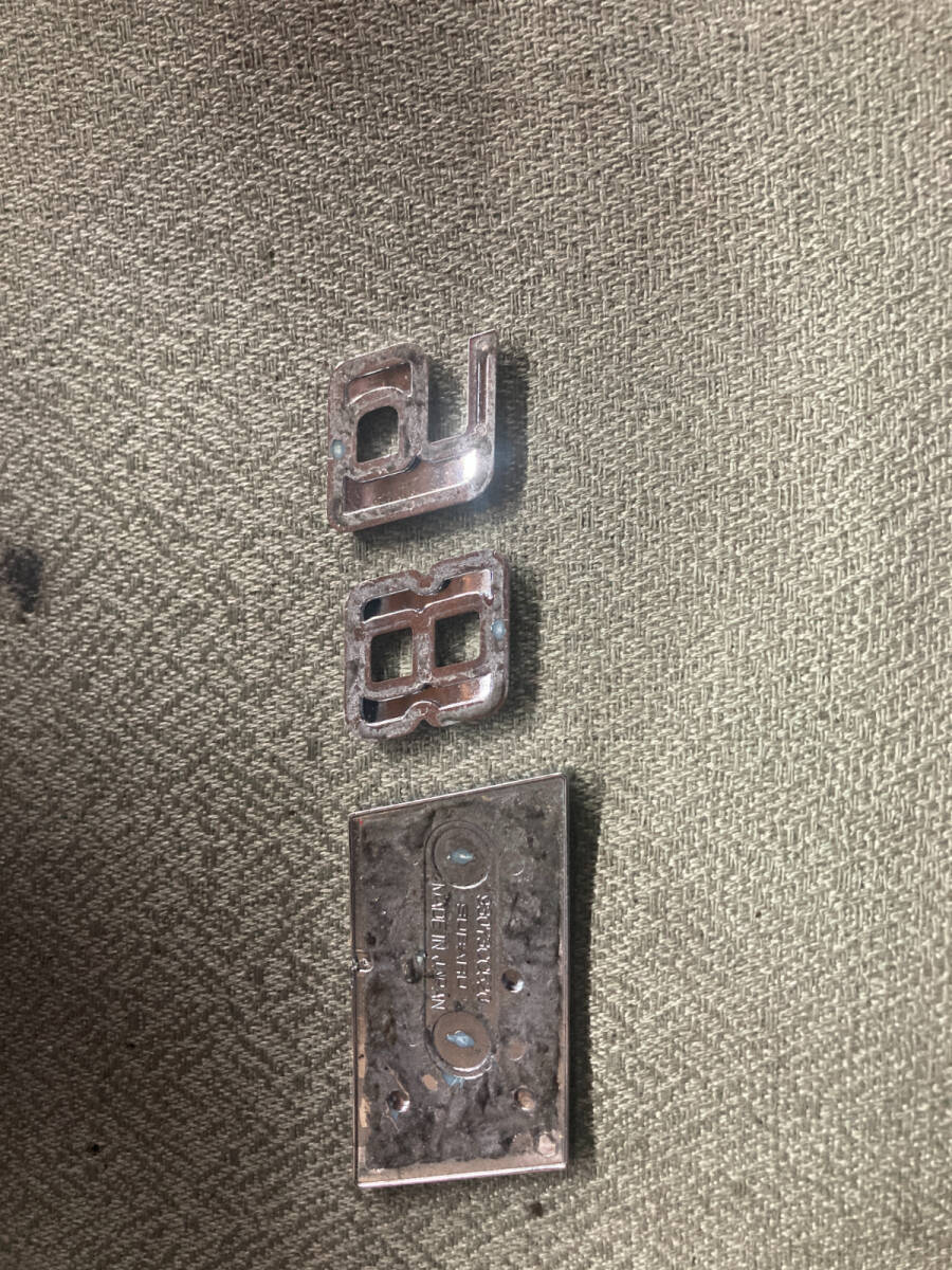 Yahoo!オークション - ZN8 GR86 トランクエンブレム 中古