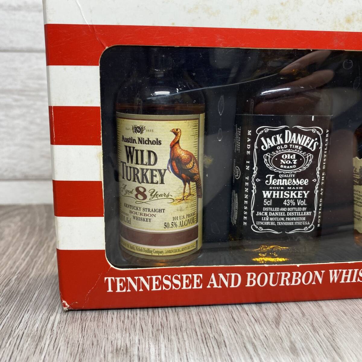 Yahoo!オークション - 【YH-3731】未開栓 ワイルドターキー 8年 ジャッ...