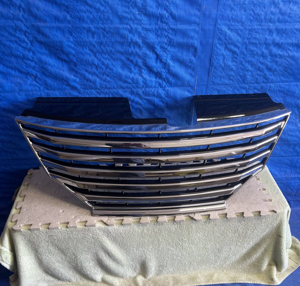 Yahoo!オークション - セレナ HFC26 C26 H24年 フロントグリル ラジエ...