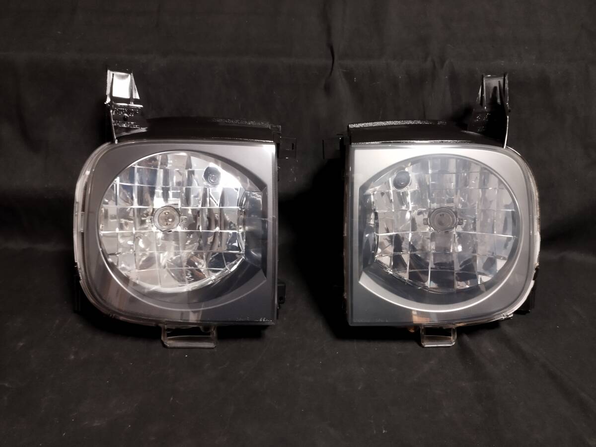 Yahoo!オークション - 4958 Z11 キューブ 日産 ハロゲンヘッドライト左...