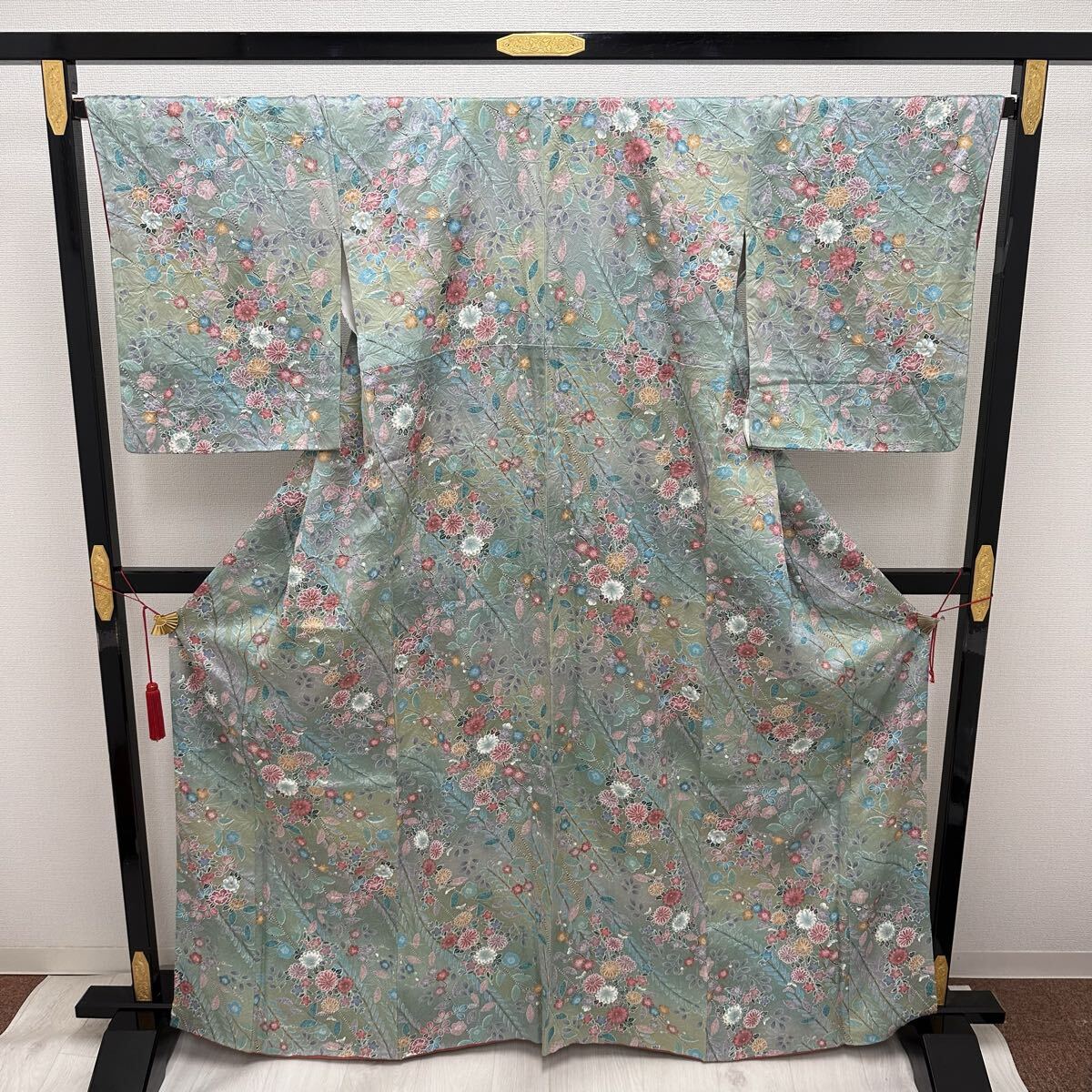 Yahoo!オークション - 小紋 裄66.5 色味の良い 華やかな花模様 着物 正...