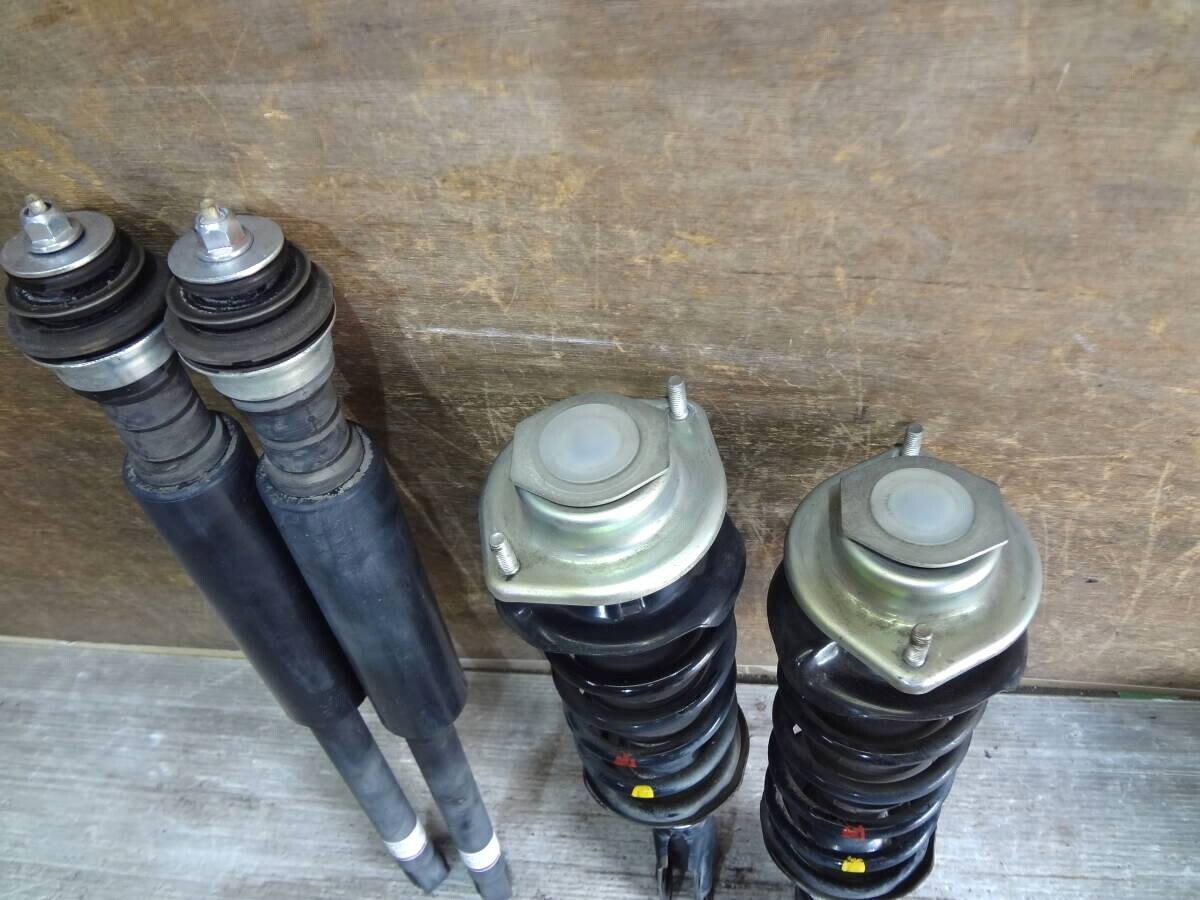 Yahoo!オークション - 01097 ムーヴ コンテ L575S 純正 フロントストラ...