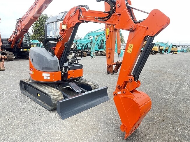 Yahoo!オークション - ミニ油圧ショベル(ミニユンボ) 日立建機 ZX30UR-...