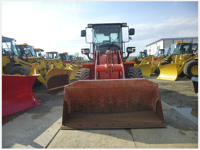 Yahoo!オークション - タイヤショベル(ホイールローダー) 日立建機 ZW1...