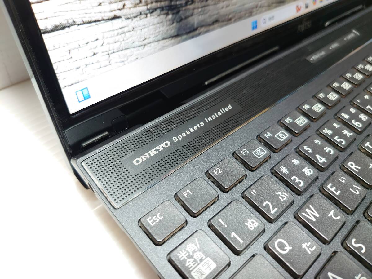 Yahoo!オークション - 【第8世代i7 新品SSD1TB フルHD】富士通 AH53/D1...