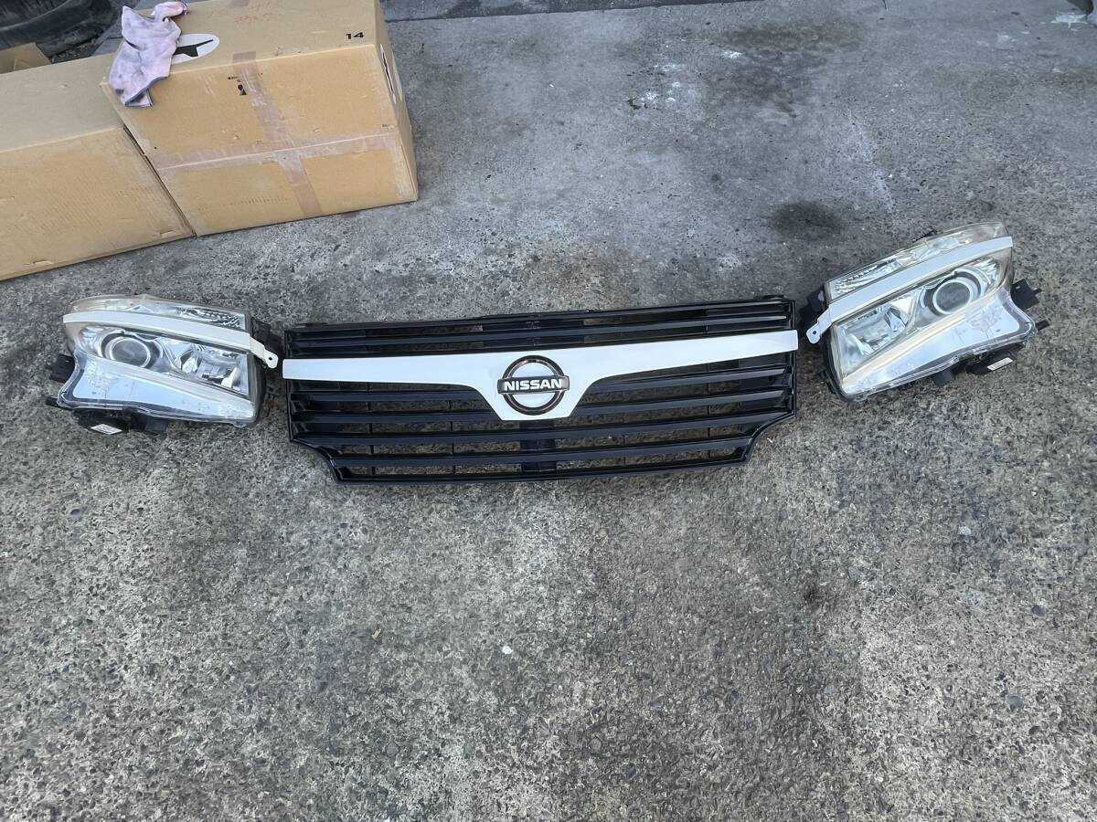 Yahoo!オークション - 中古 ヘッドライト 左右 エルグランド HID E52 P...