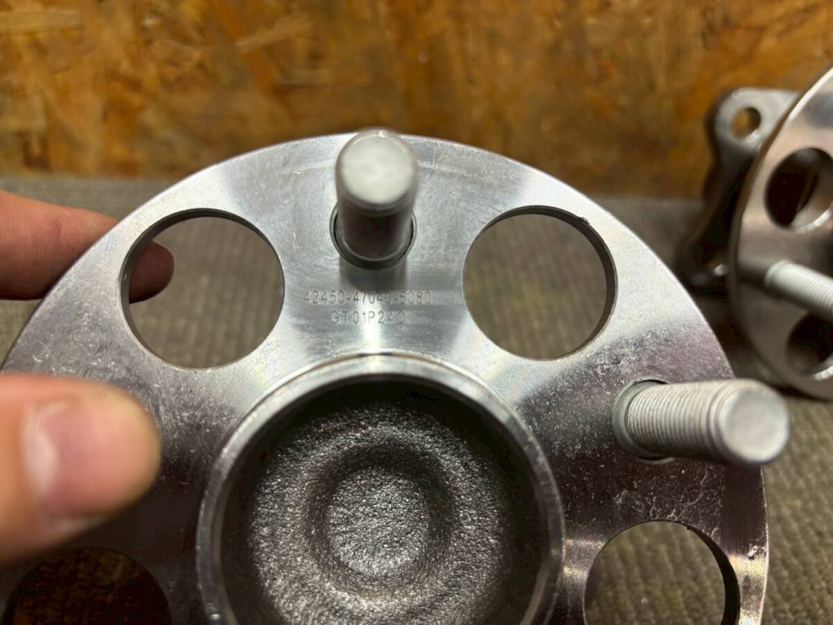 Yahoo!オークション - 【新品 未使用品 】トヨタ/TOYOTA プリウス ZVW3...