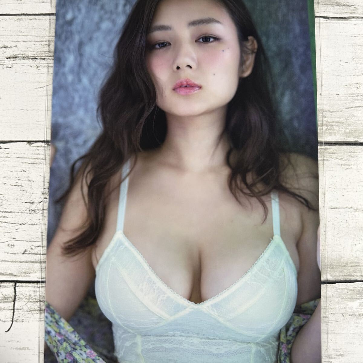 Yahoo!オークション - [高品質ラミネート処理][ 片山萌美 ] 雑誌 切り...