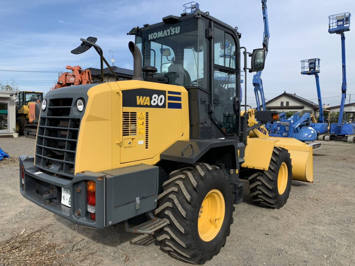 Yahoo!オークション - コマツ ショベルローダー（タイヤショベル） WA8...