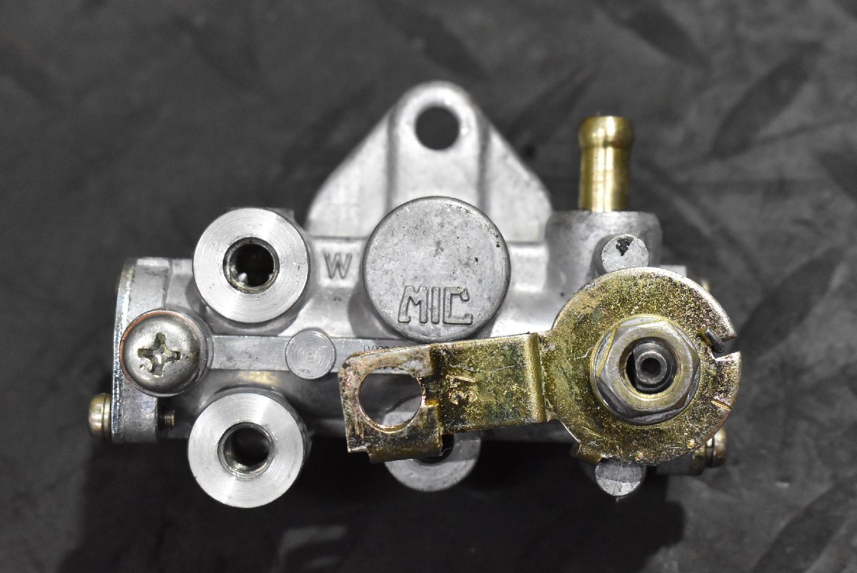 Yahoo!オークション - S0667 当時物 純正 RE5 ロータリー オイルポンプ...