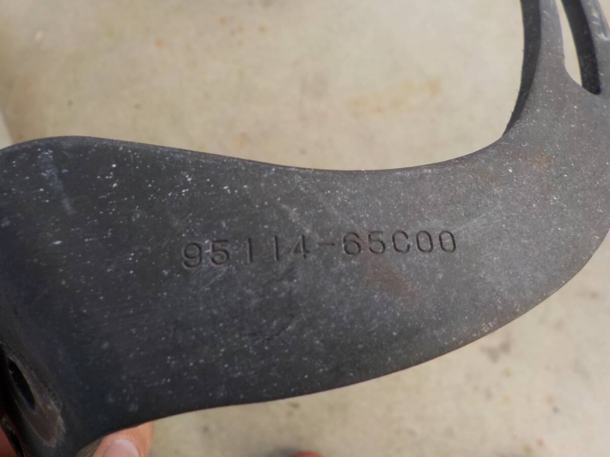 Yahoo!オークション - ジムニー JA11V 3型 H4 オルタネーターブラケッ...