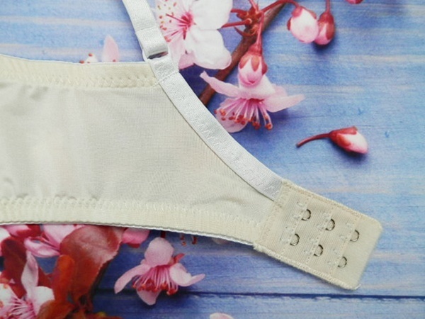 Yahoo!オークション - Zc8505 値下げ 新品 ブラショーツセット 【C85/L...