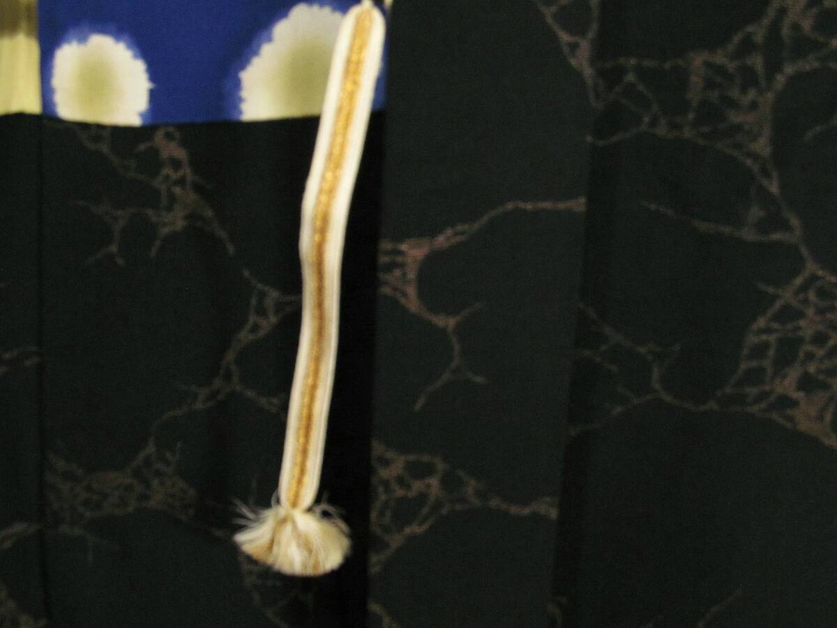 Yahoo!オークション - ひ58 正絹 黒地 羽織 創作柄 1つ紋入り 身丈76c...